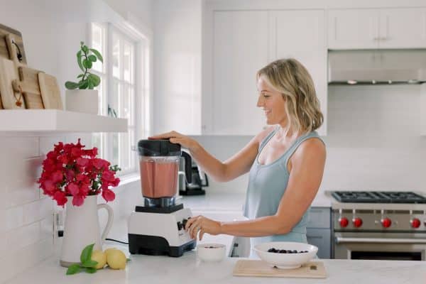 Detoxifying Foods: Purify Your Body Naturally | Lindywell